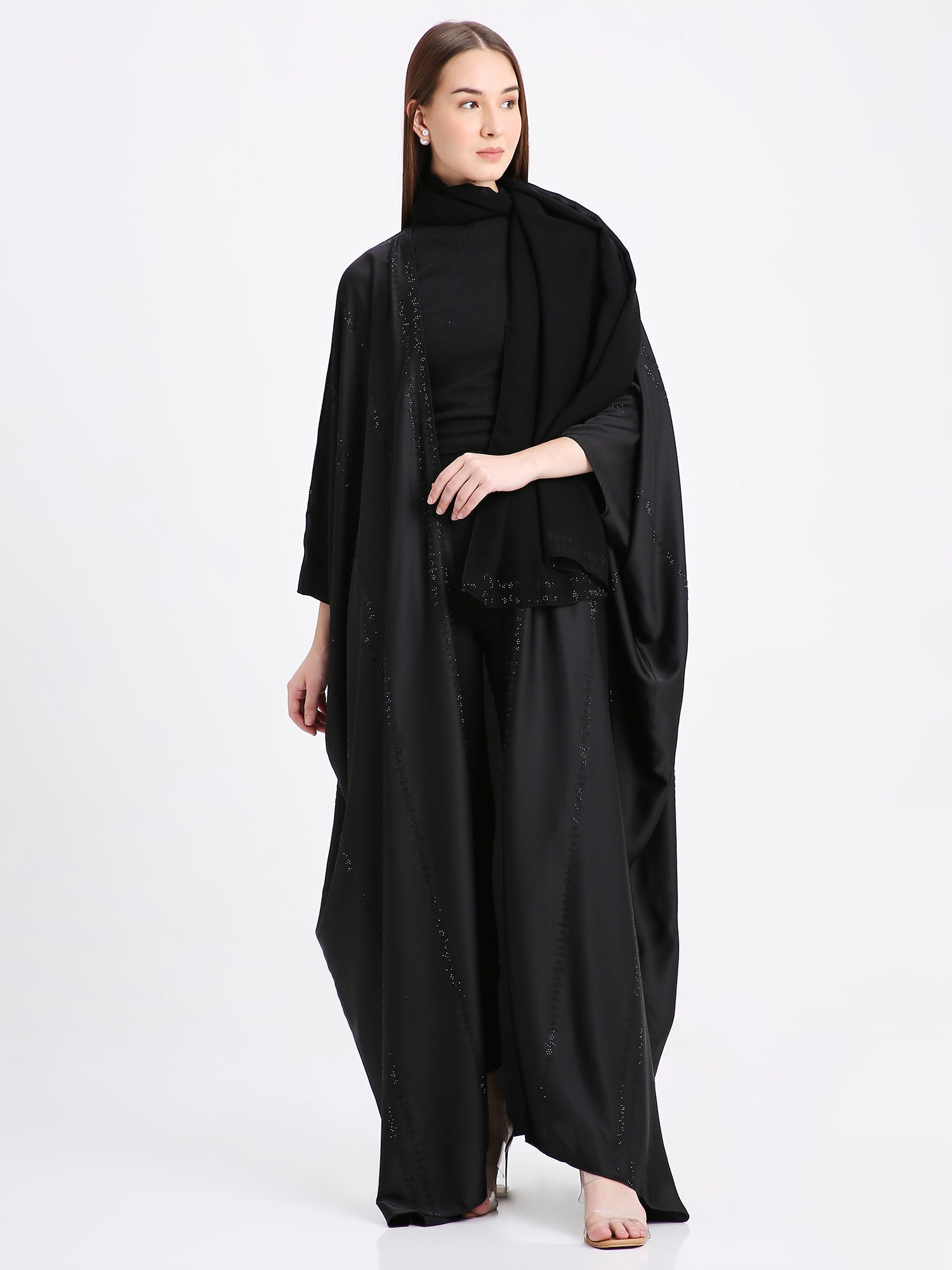 Black Emirati Cape with Hijab – Meeshum